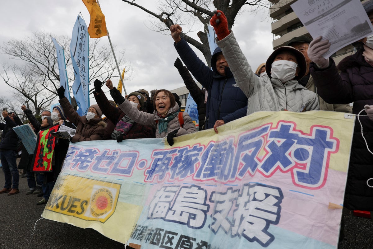 Japan halts restart of world’s largest nuclear power plant