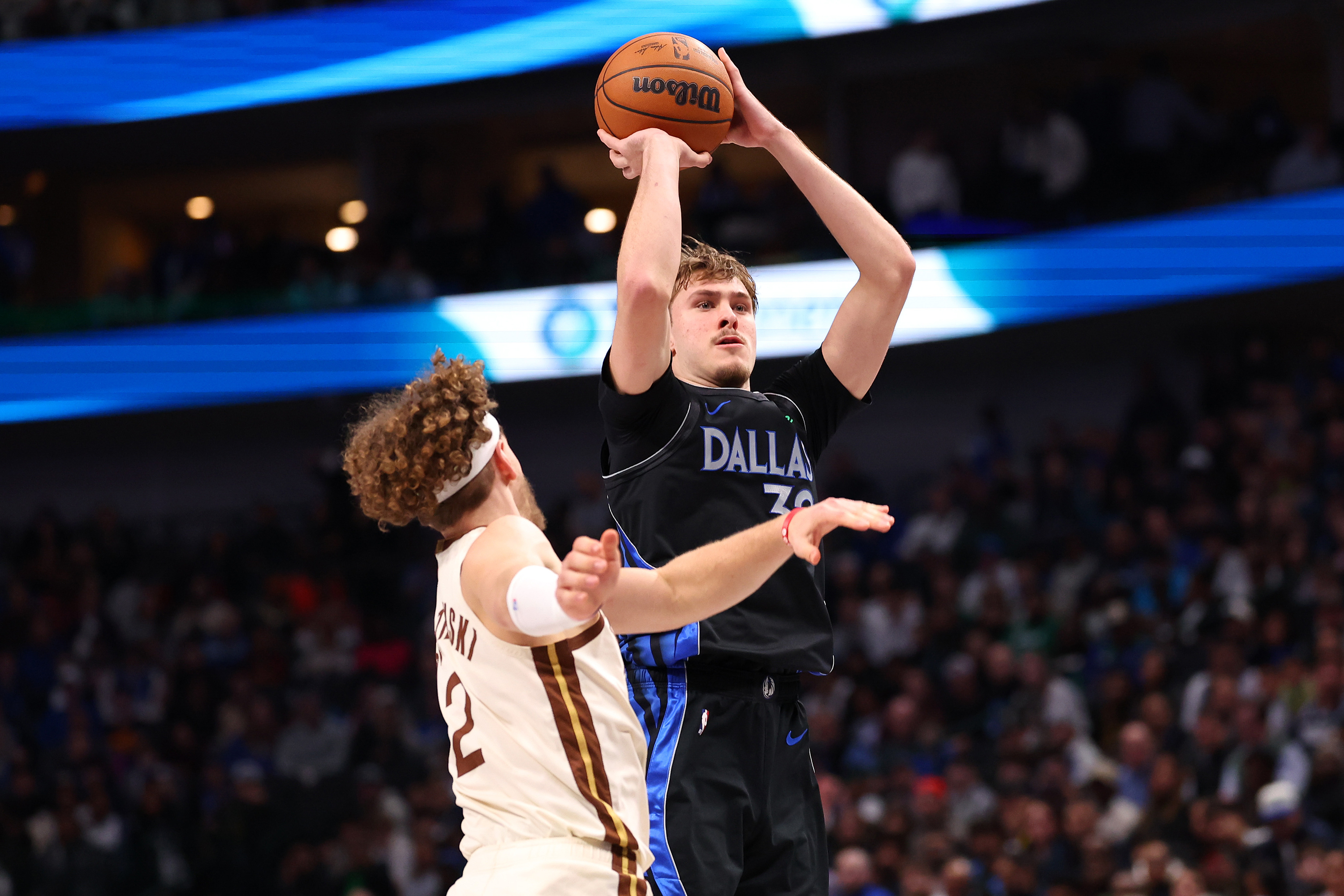 Mavericks win fourth straight game behind Cooper Flagg’s career night ...