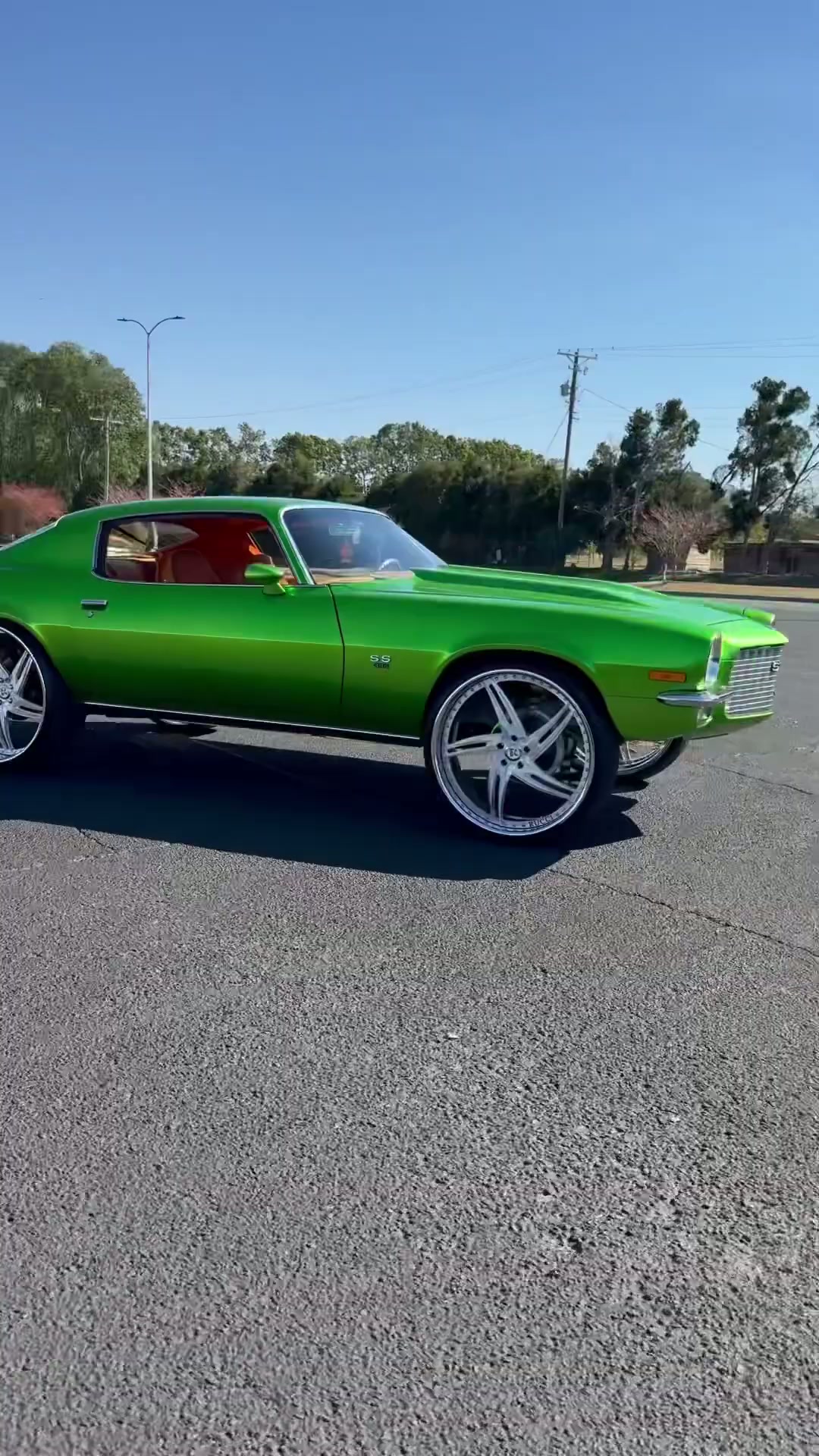 72 Chevy Camaro SS on 26’s Rucci Forged