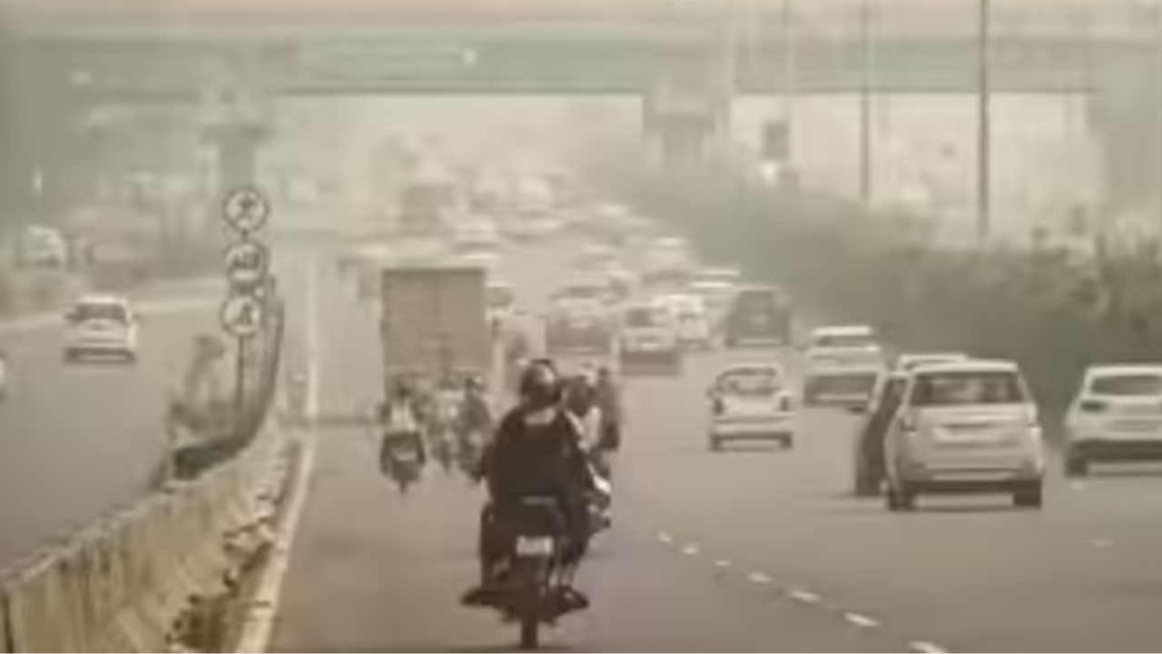 Kolkata weather today: Sunny skies, warm temperatures, lingering air ...