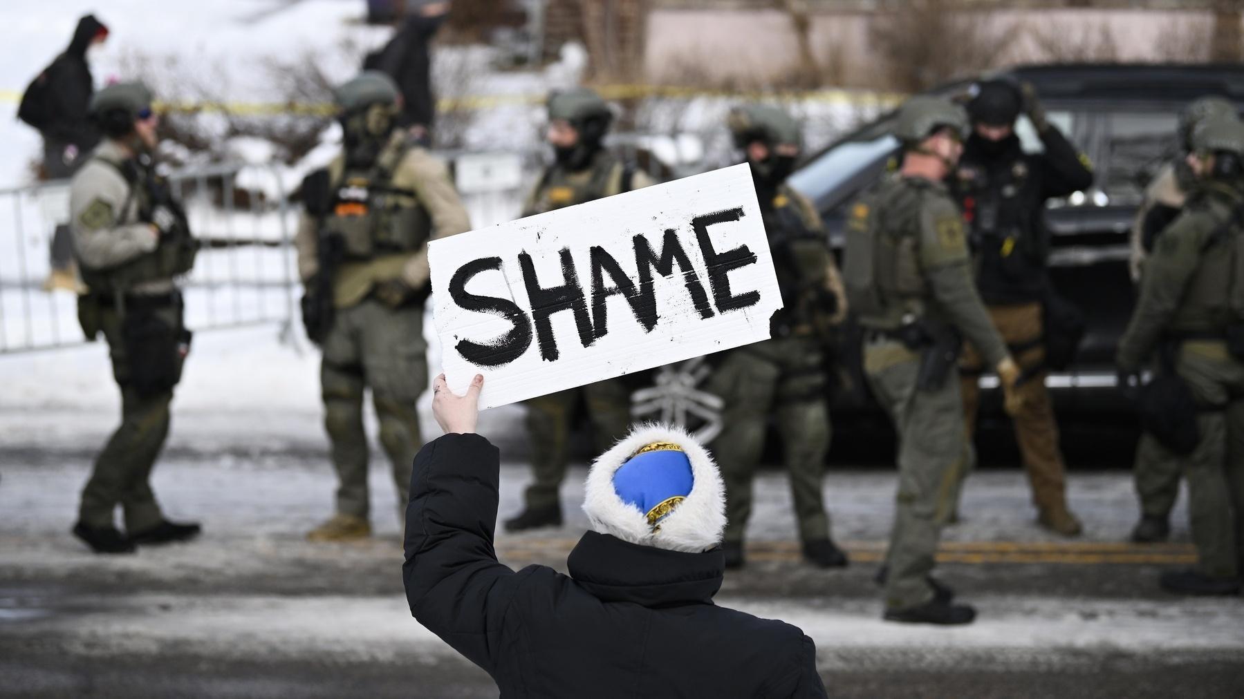 US immigration agents detain 5-year-old