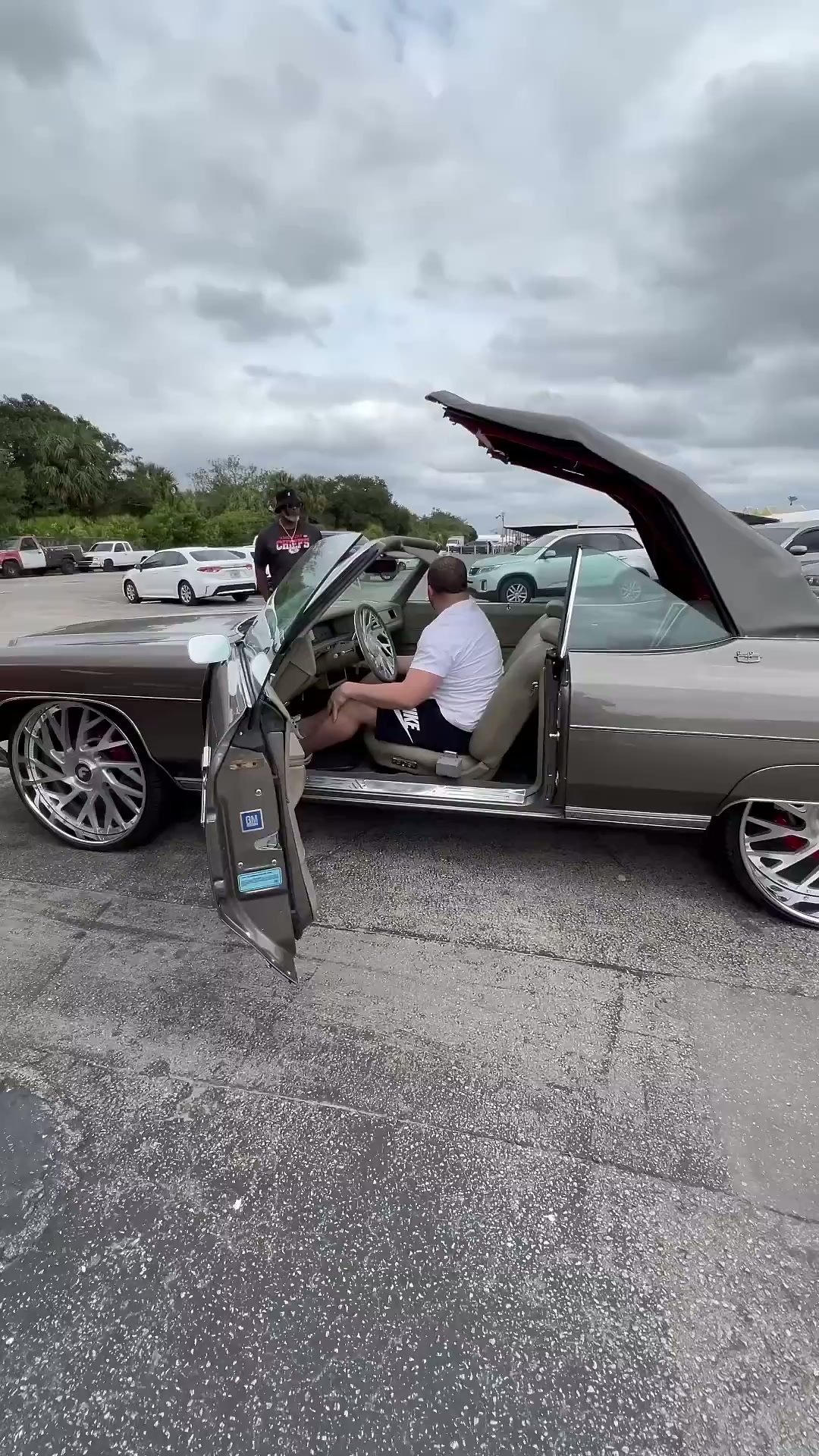 Bluemagic in his 73 Chevy vert giveaway donk