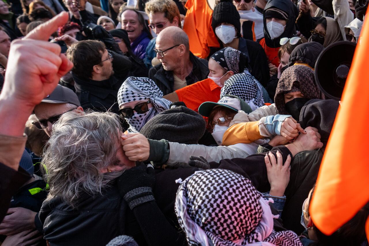 OneBC event at University of BC attracts hundreds of opponents, ends ...