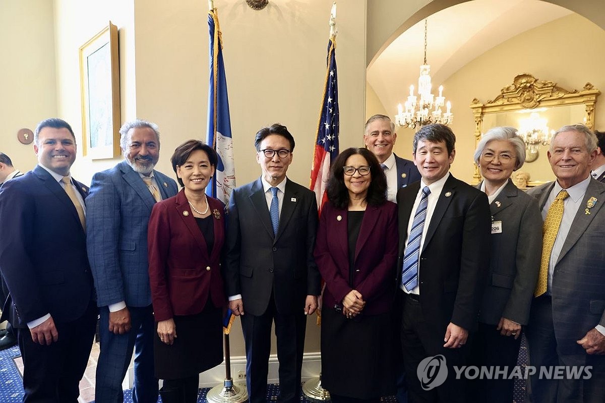 S Korean PM Kim visits US Congress