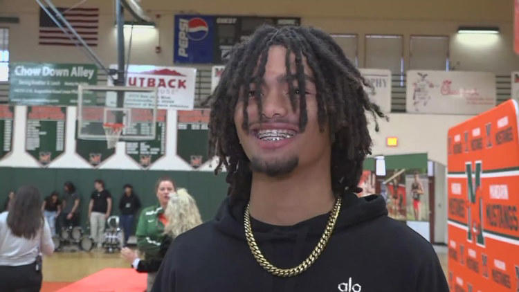 Mandarin High celebrates Brysen Wright’s rise to NFL flag football stardom