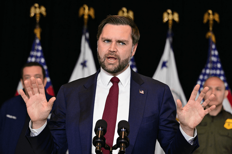 'All they do is lie!' BBC risks fresh clash with White House in row ...