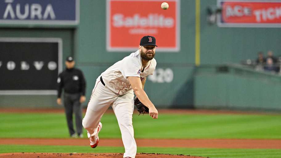 Former Red Sox fan-favorite emerges in Tigers rumors