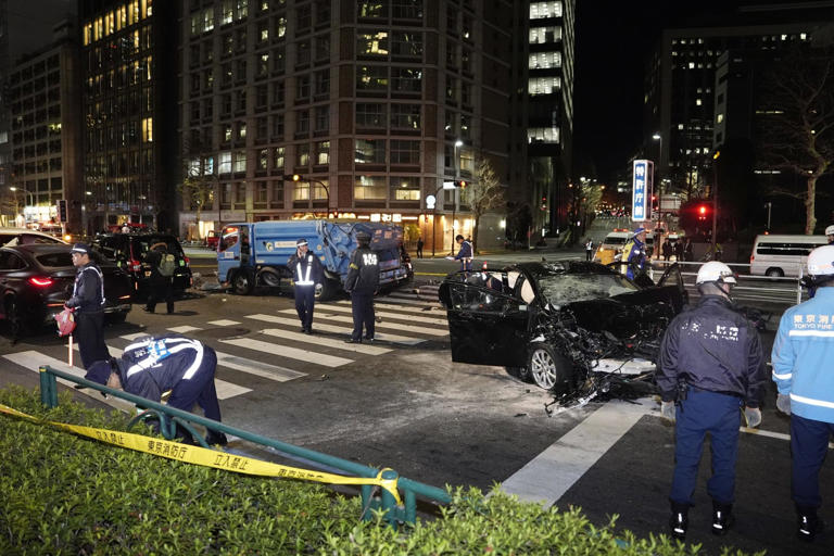 Man dies, 8 injured in multivehicle crash involving gov't car in Tokyo