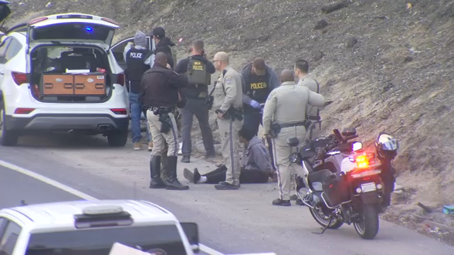 Undercover DEA agents detain 3 people on Highway 99 during drug ...