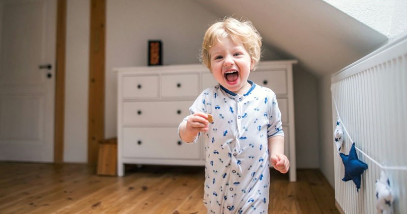 Dad yells at mom for letting their toddler shout and play loudly while ...