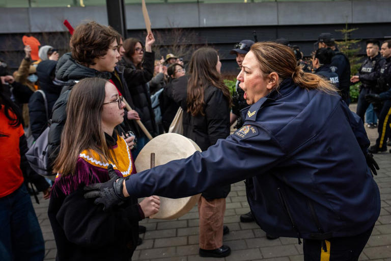 OneBC event at University of BC attracts hundreds of opponents, ends ...
