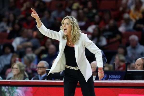 No. 16 Oklahoma stuns No. 2 South Carolina in overtime