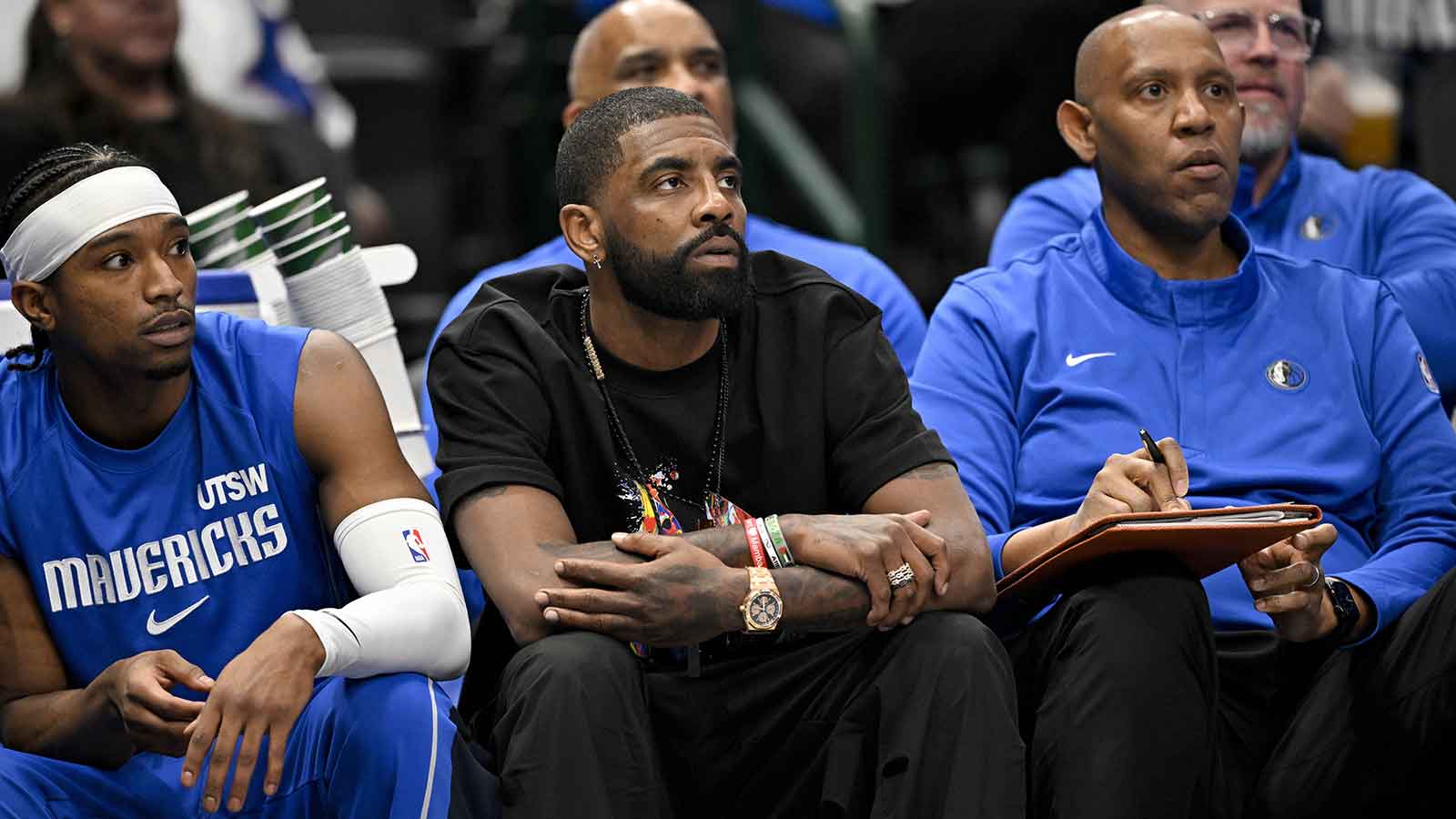 Mavericks rumors: ESPN insider makes Kyrie Irving trade prediction with ...