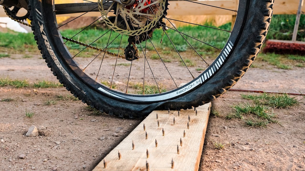 Flat tire long jump challenge 2 – MTB Nagelbrett challenge!