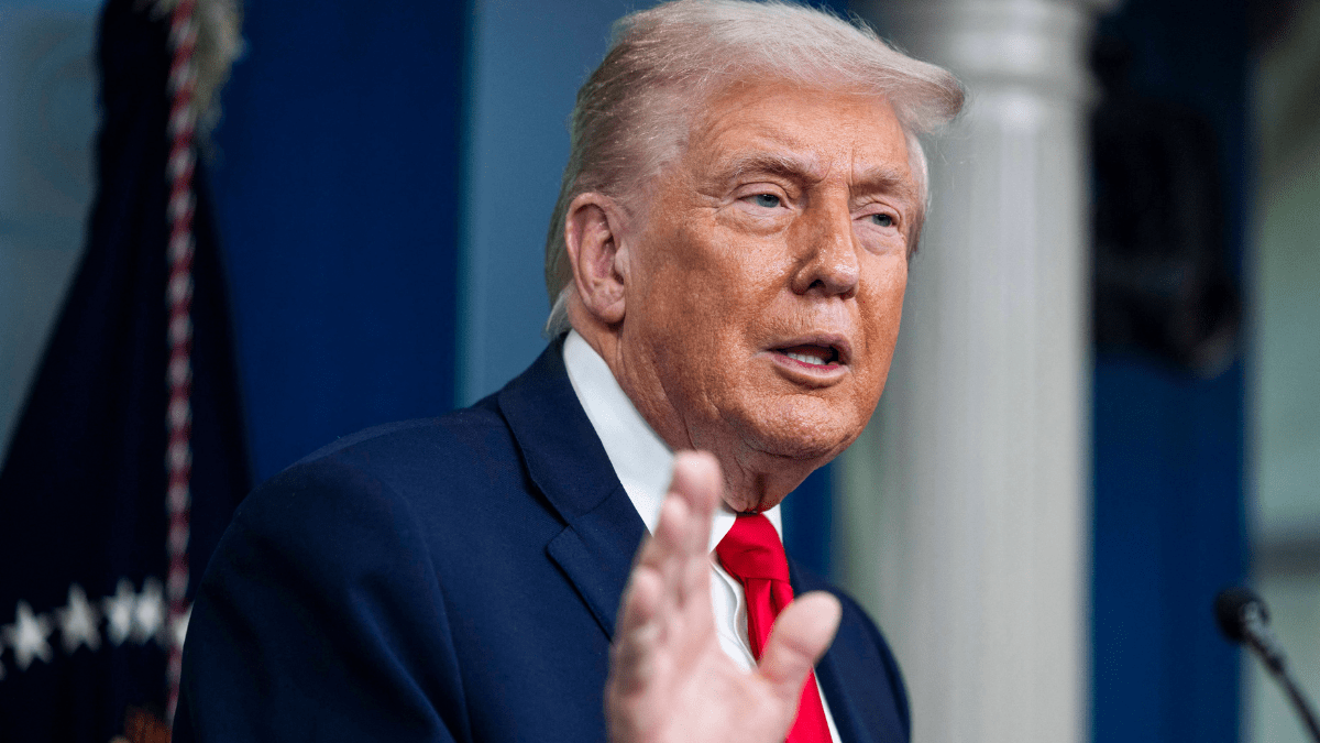 Trump shifts with middle-class voters