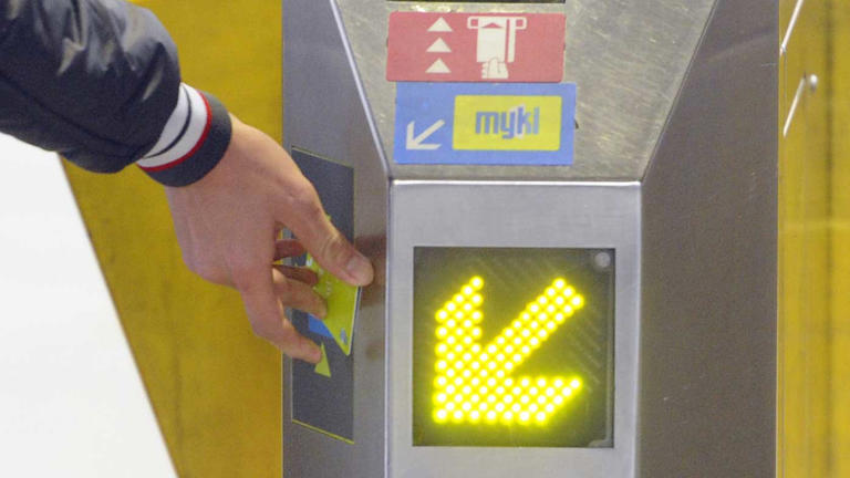 Trials for contactless myki cards to begin