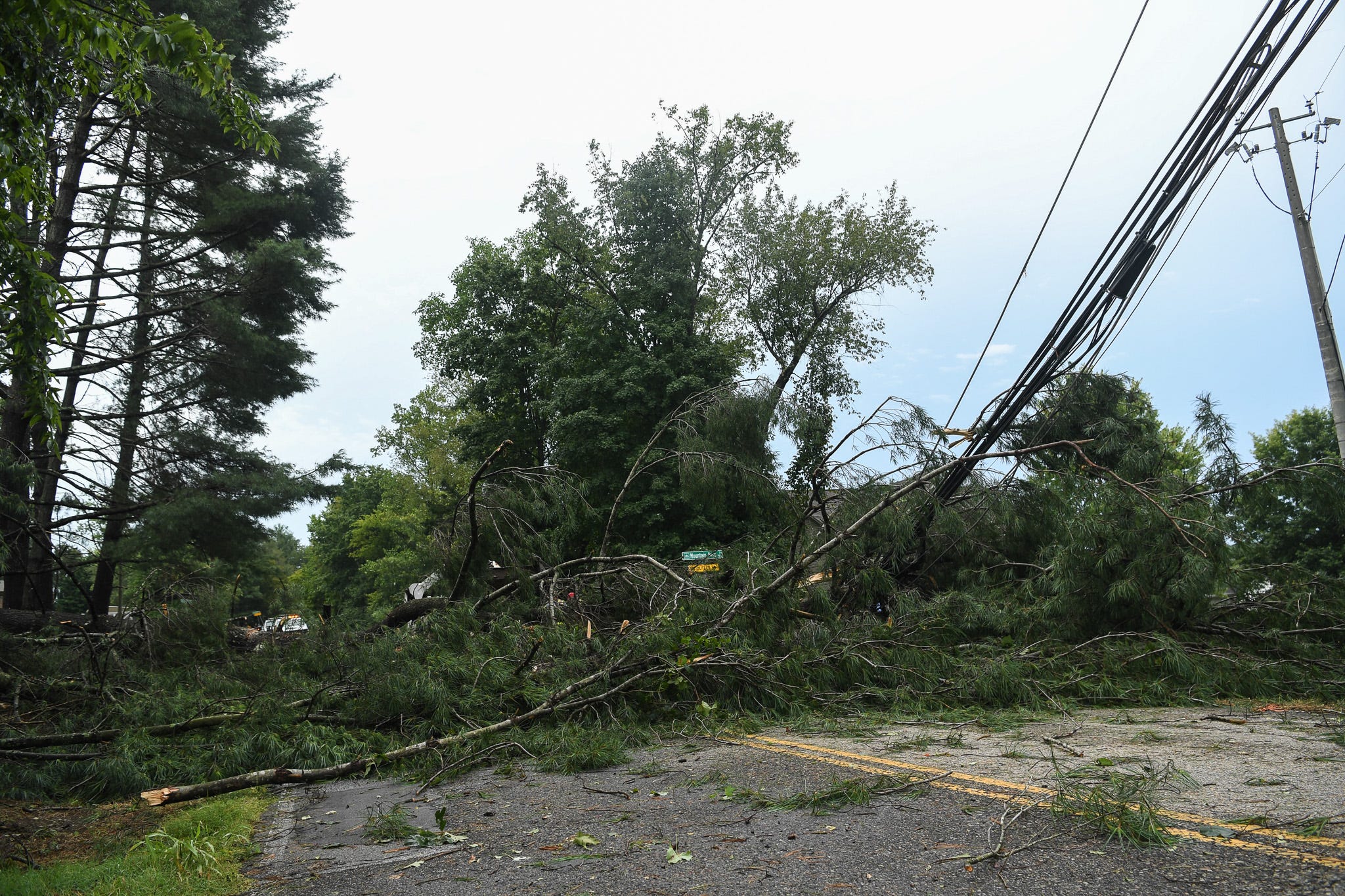 How to report a power outage if the storm knocks out your electricity