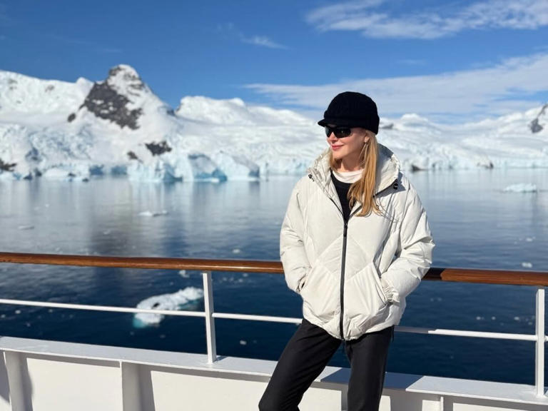 Nicole Kidman si rifà in Antartide: vacanza con le figlie e sorriso ...