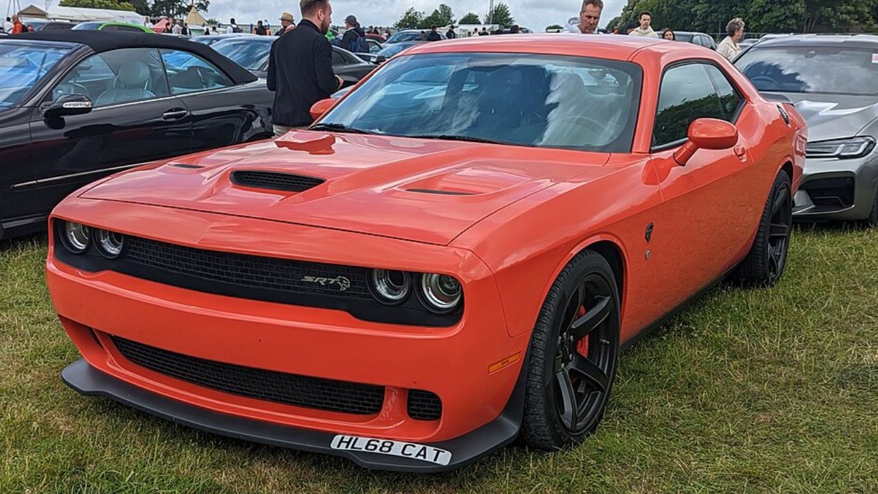 7 modern Dodge muscle cars that revived big-engine insanity