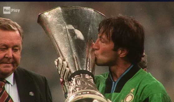 Bergomi: la top 11 dei compagni di squadra all’Inter. Attacco atomico ...