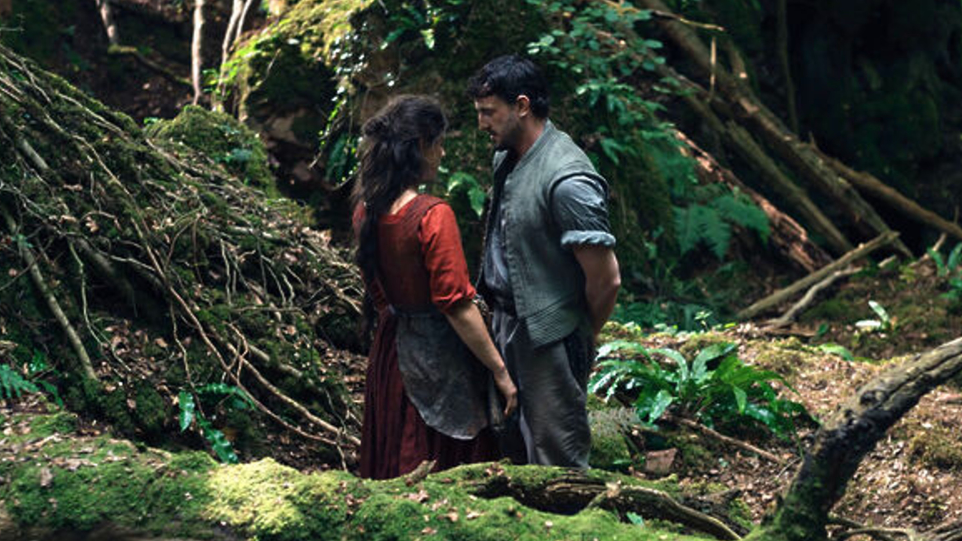 Jessie Buckley reacts to Paul Mescal Oscar snub