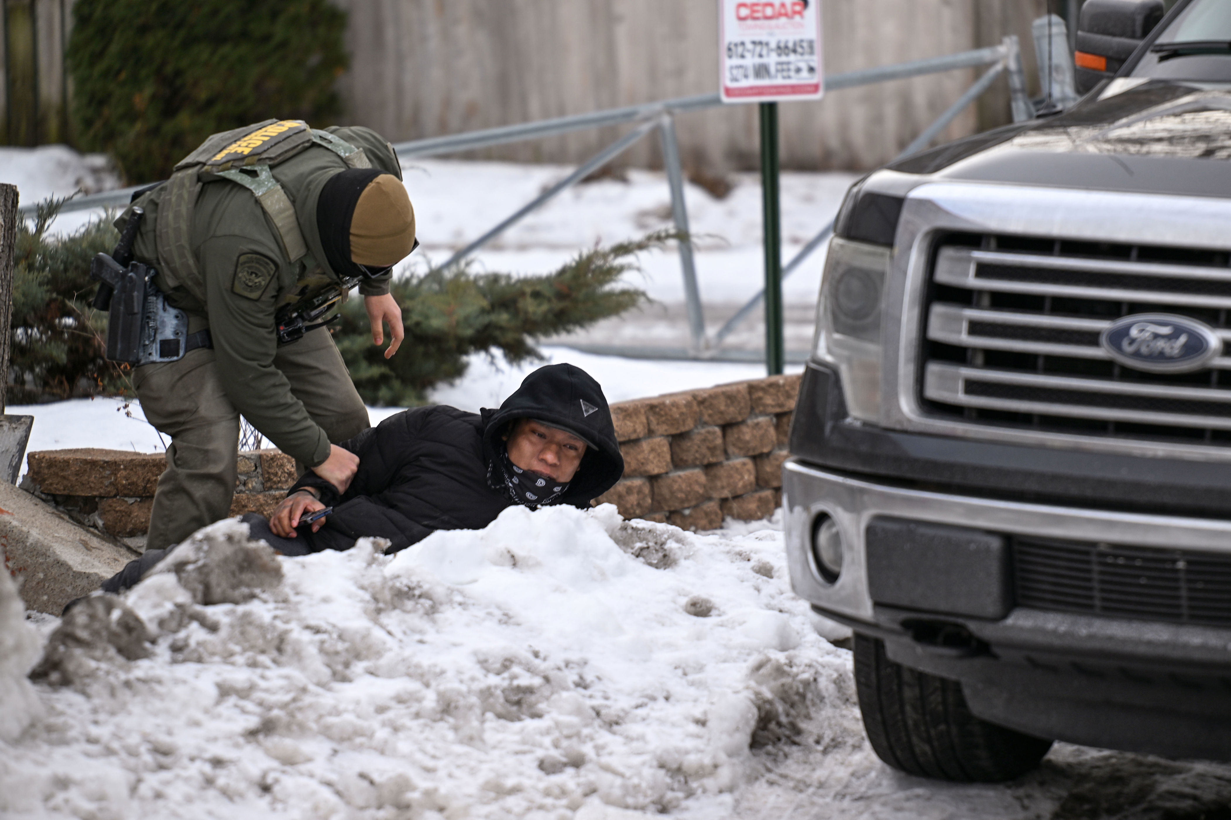 Conservatives who once railed against federal agents now applaud them