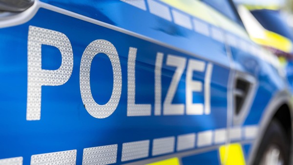 Überfall auf Tankstelle in Witten: Polizei setzt Hubschrauber ein