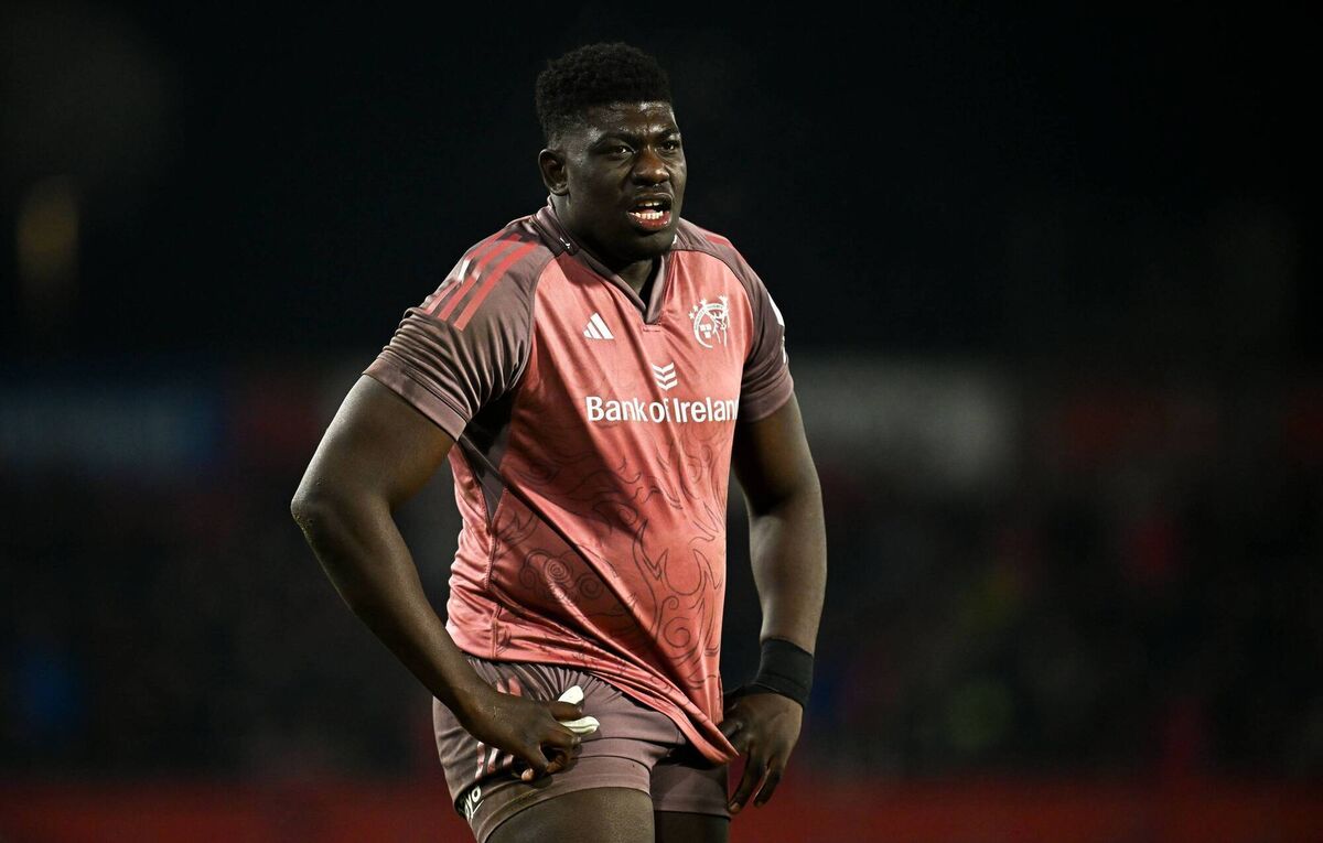 Prendergast at 10, Edogbo on the bench and a 6/2 split: what Ireland ...