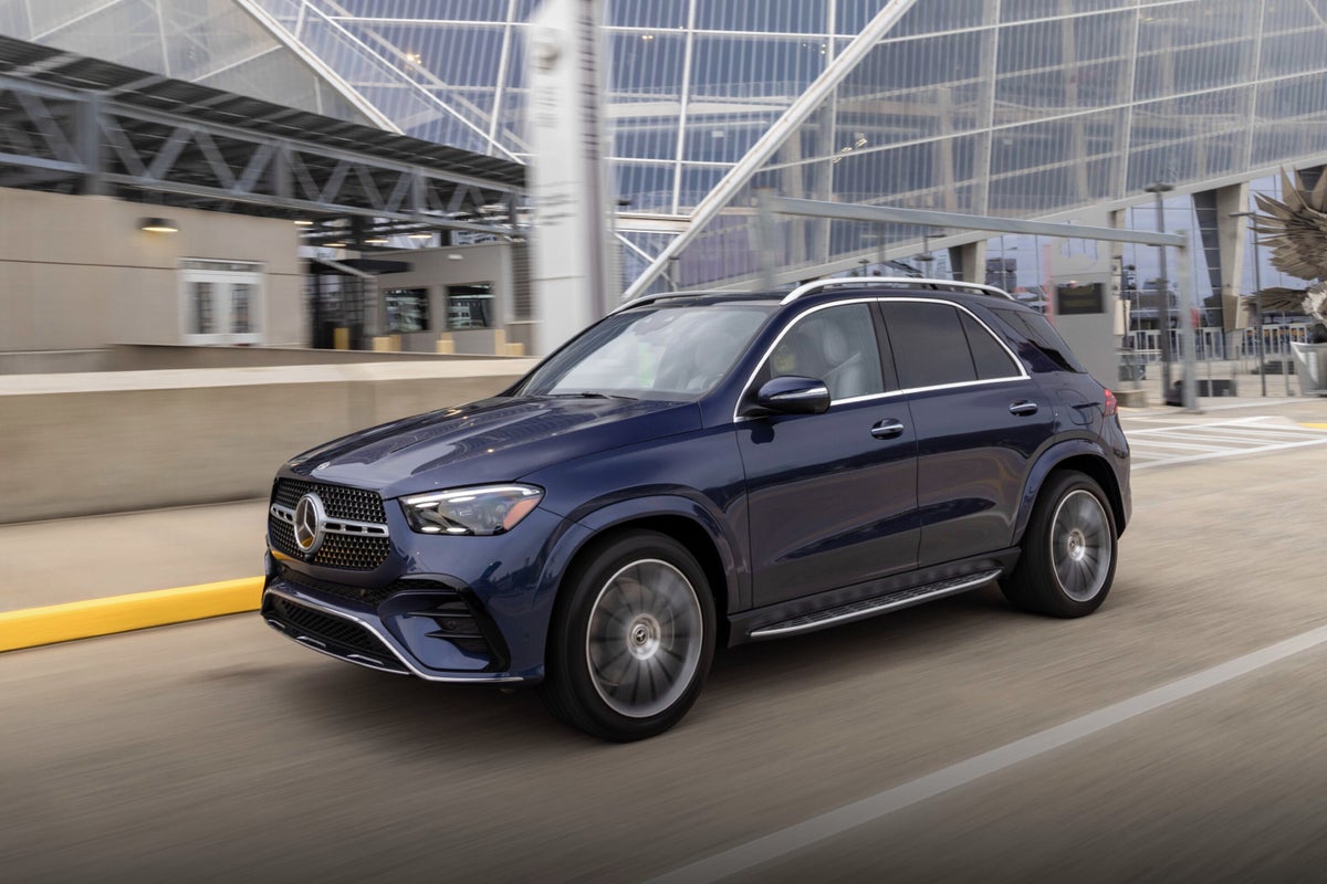 Edmunds tests the BMW X5 and Mercedes GLE seeking a luxury plug-in SUV