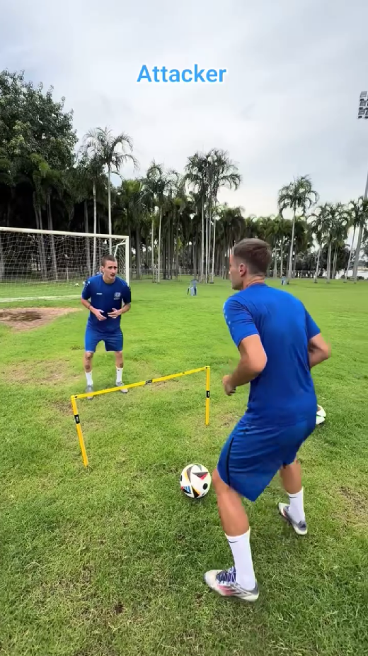 Epic attacker vs defender battles that football fans loved