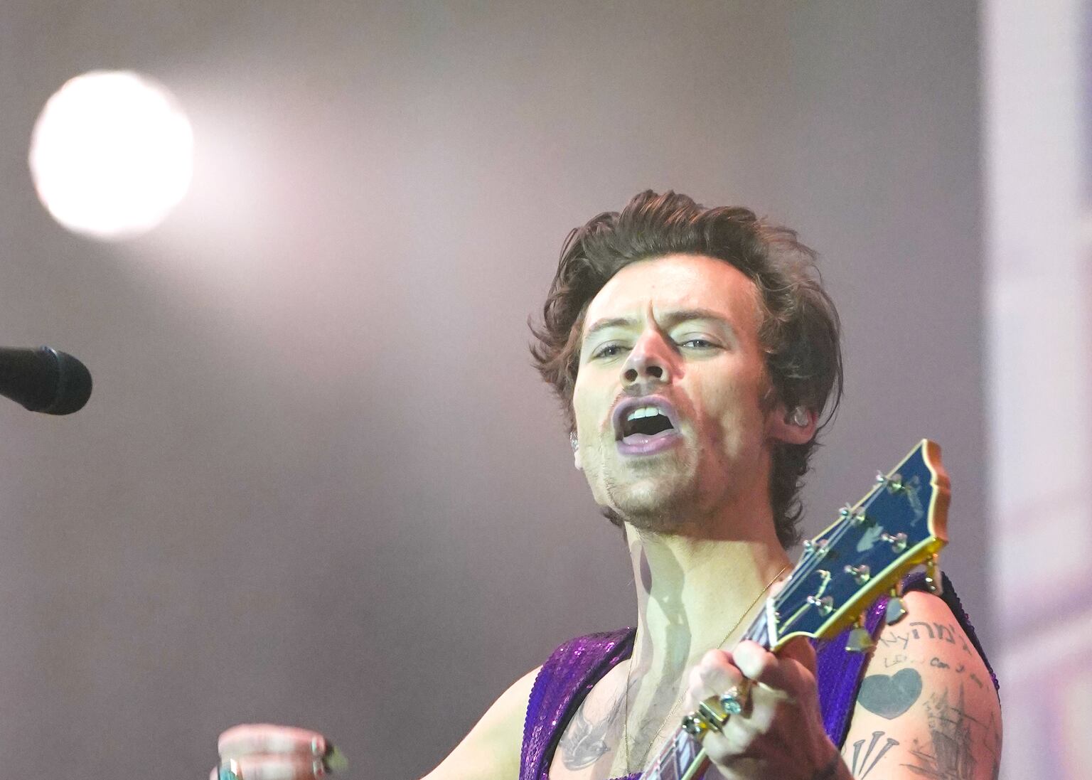 Harry Styles 'honoured' to team up with Shania Twain for new tour