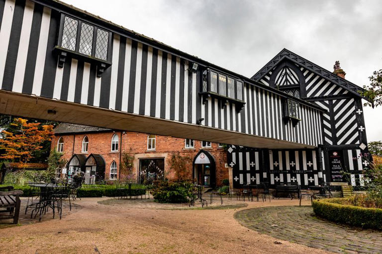 Beautiful manor with haunting history of 'witches' less than an hour ...