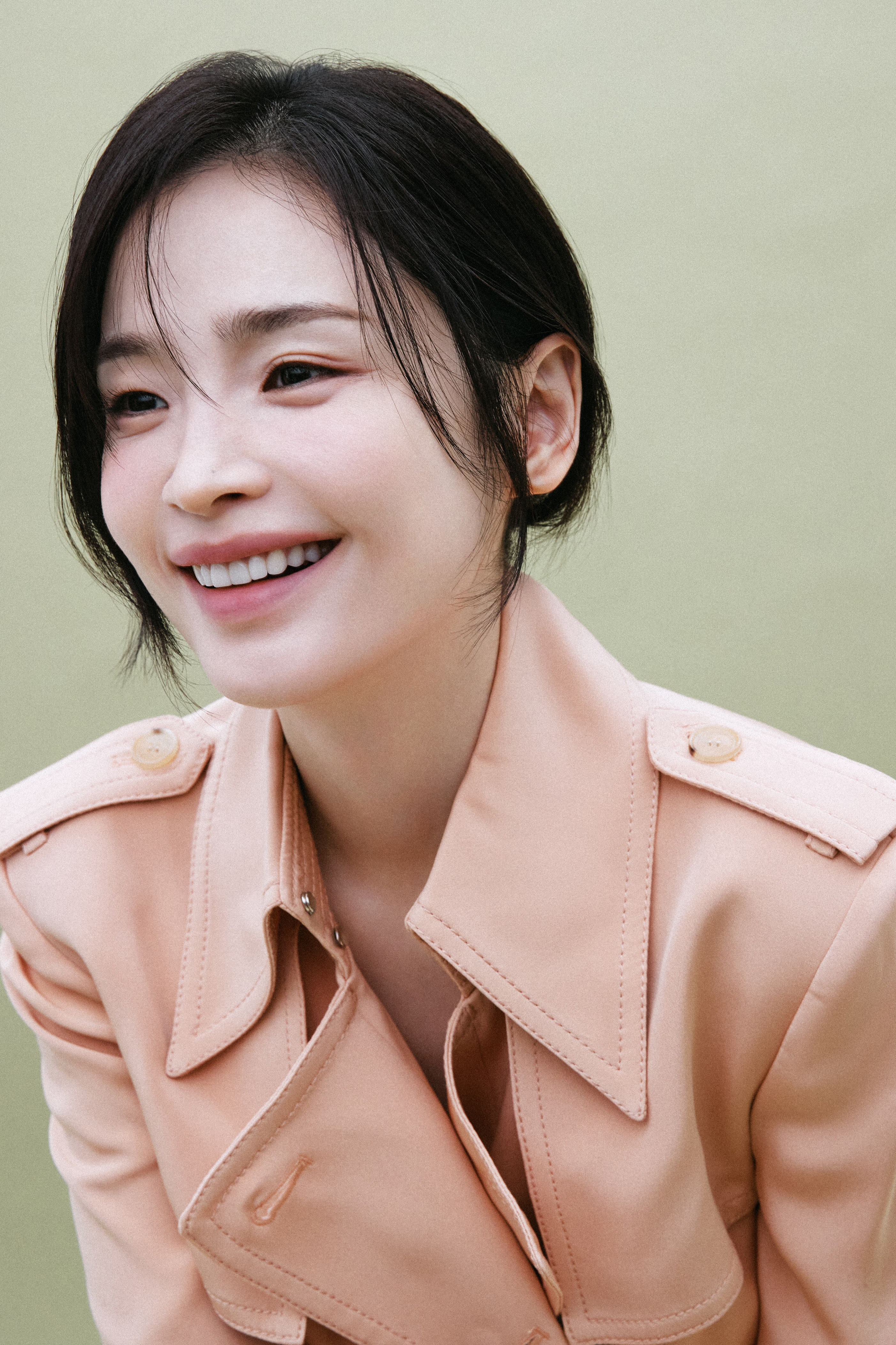 Jeon Mi-do chooses minor role for film debut