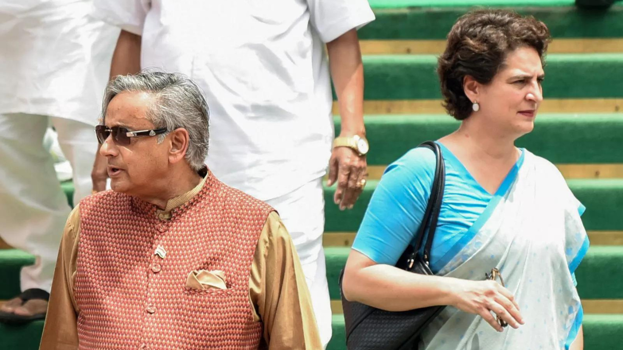 'Maha yuddh in maha panchayat?' BJP trolls Congress amid Shashi Tharoor ...