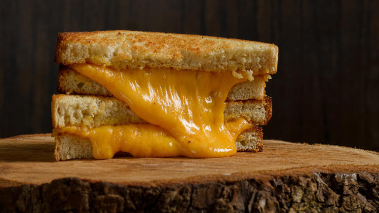 Take 2 extra steps to transform grilled cheese into a blissful breakfast
