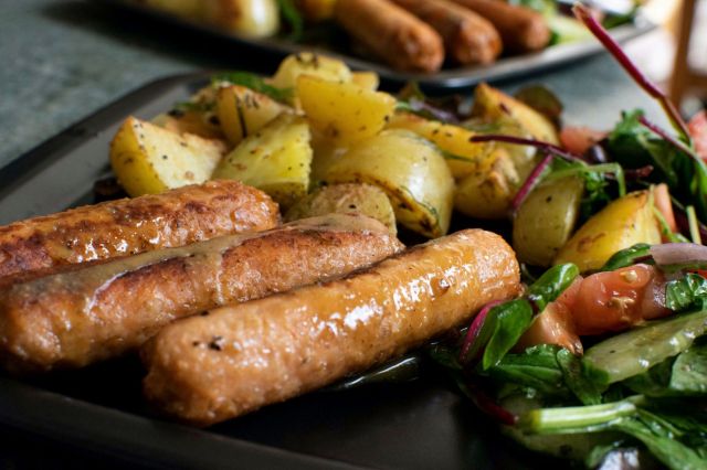 Study uncovers the surprising impact of choosing plant-based meat and ...