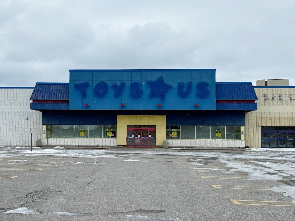 Toys "R" Us Canada closes another 19 stores in two months, leaving just ...