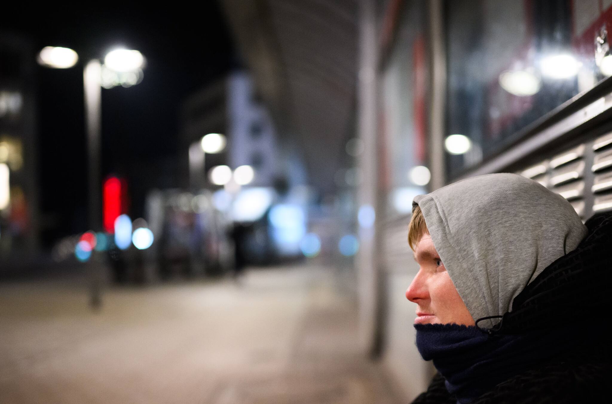 „Nächte sind das Härteste“: Kevin schläft trotz Eiseskälte und ...