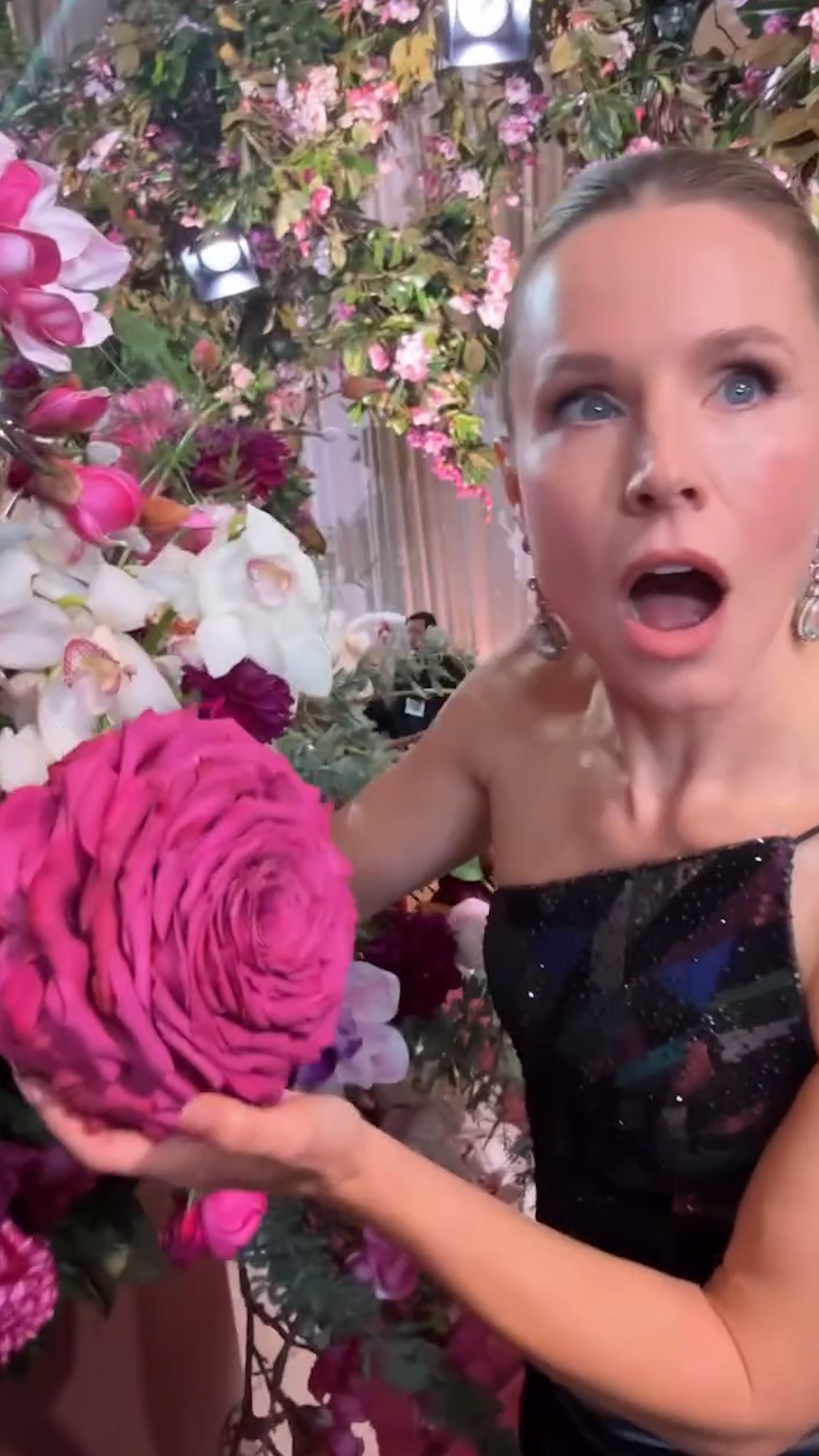 Kristen Bell can't believe this flower is real and it’s adorably hilarious