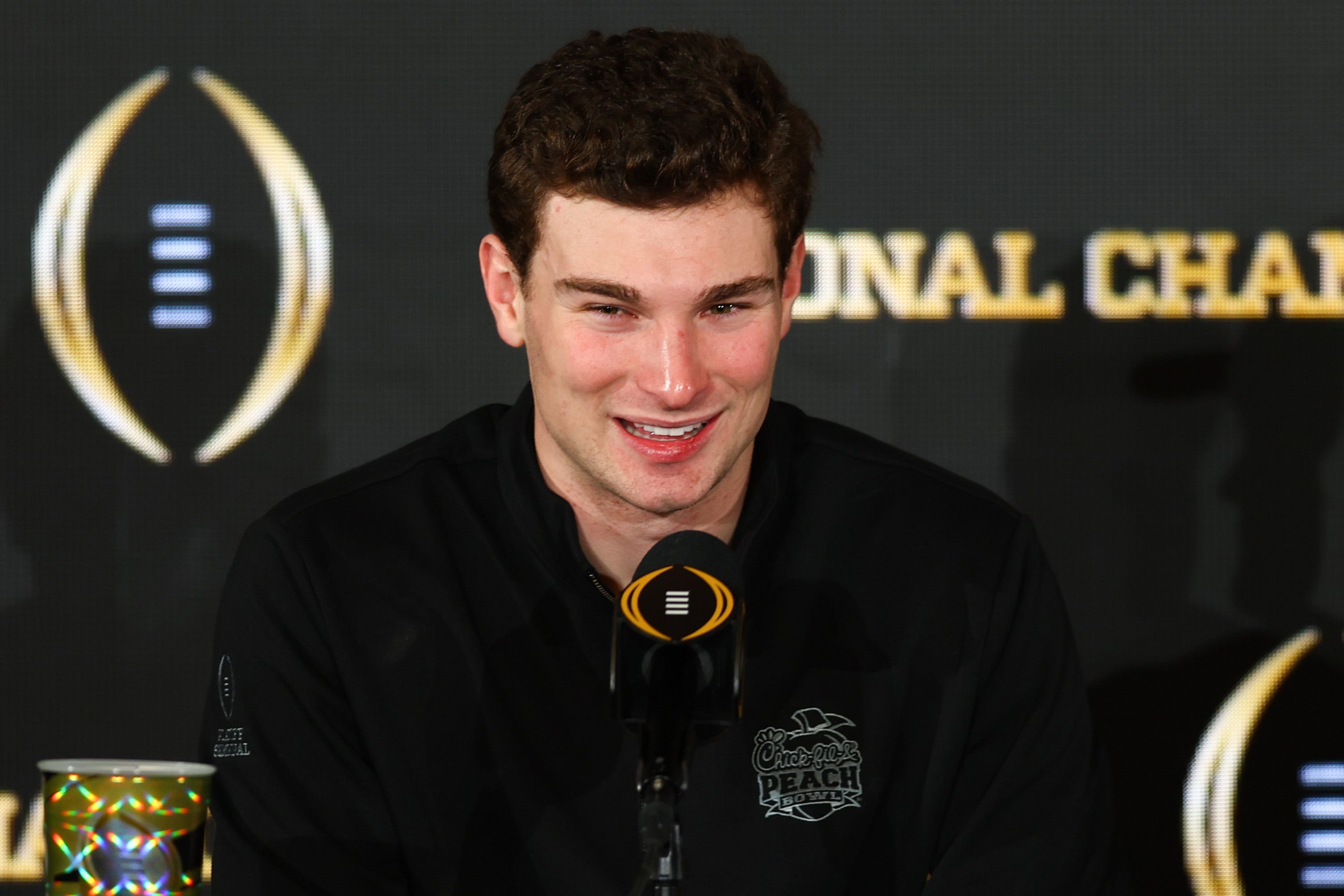 Fernando Mendoza tells Jimmy Fallon final TD run was on broken play