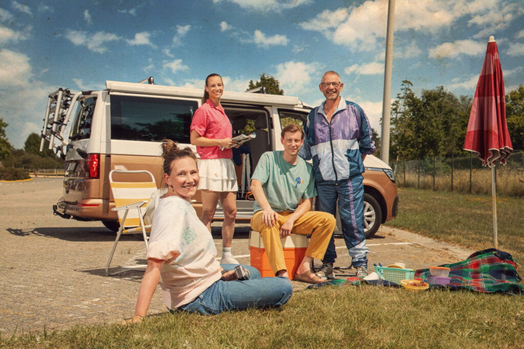 'Konvooi': Deze vier families nemen het tegen elkaar op in nieuw ...