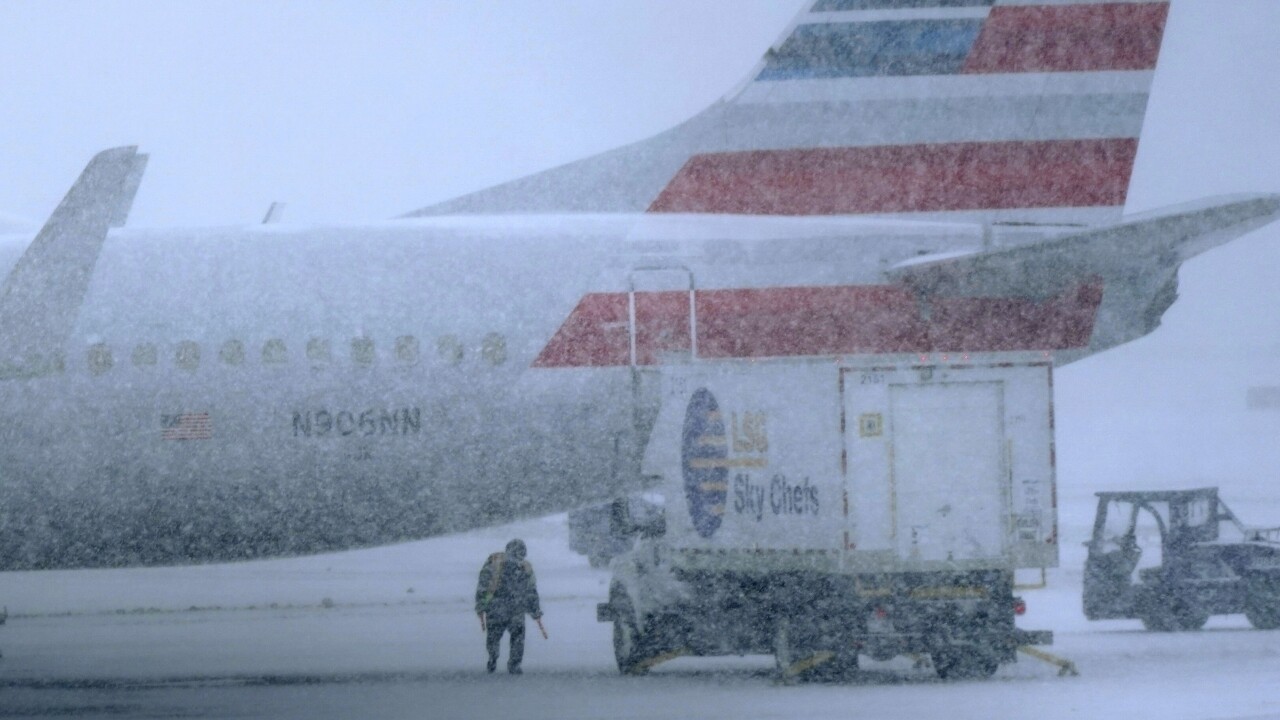 Winter storm to bring heavy snow, ice and travel chaos to over half the US