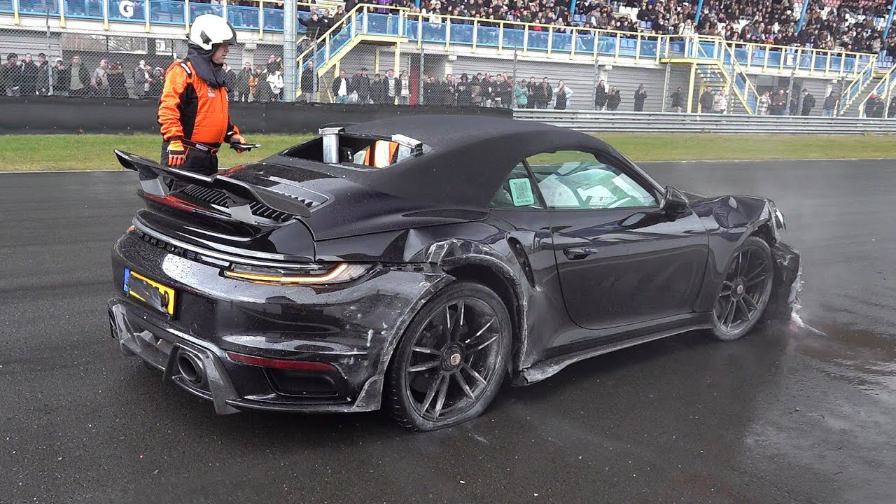 Porsche Turbo S crash on track