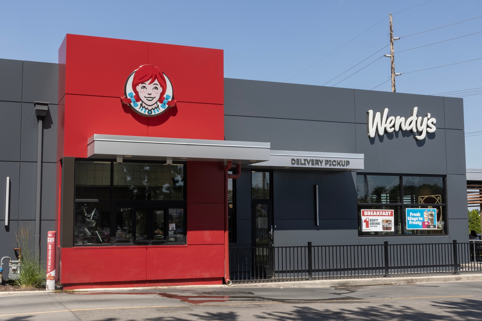 Wendy's gains after better-than-feared Q1 results and guidance