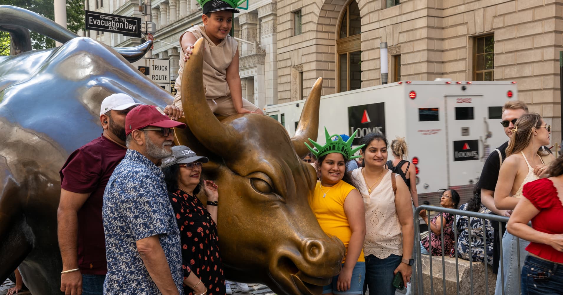 Trump sues JPMorgan, Intel's soft guidance, TikTok's joint venture and ...