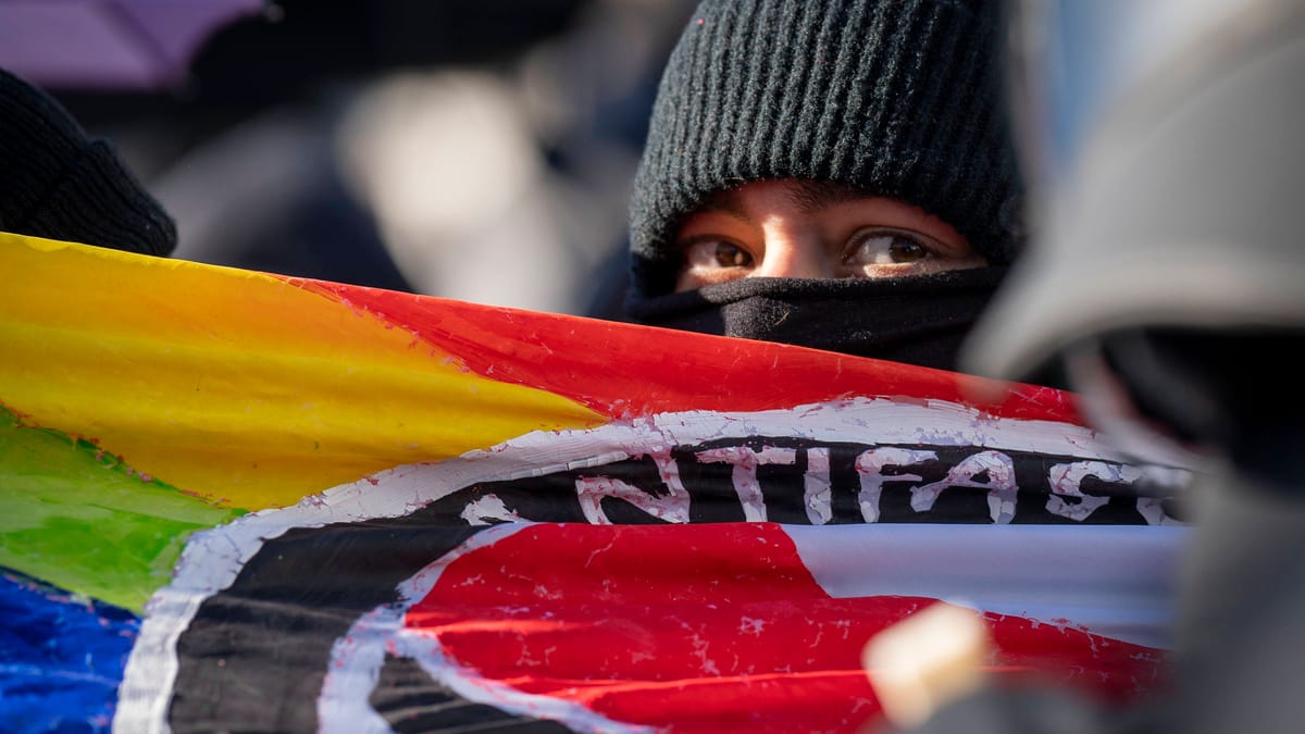 Linke Gruppe enttarnt mutmaßlichen V-Mann