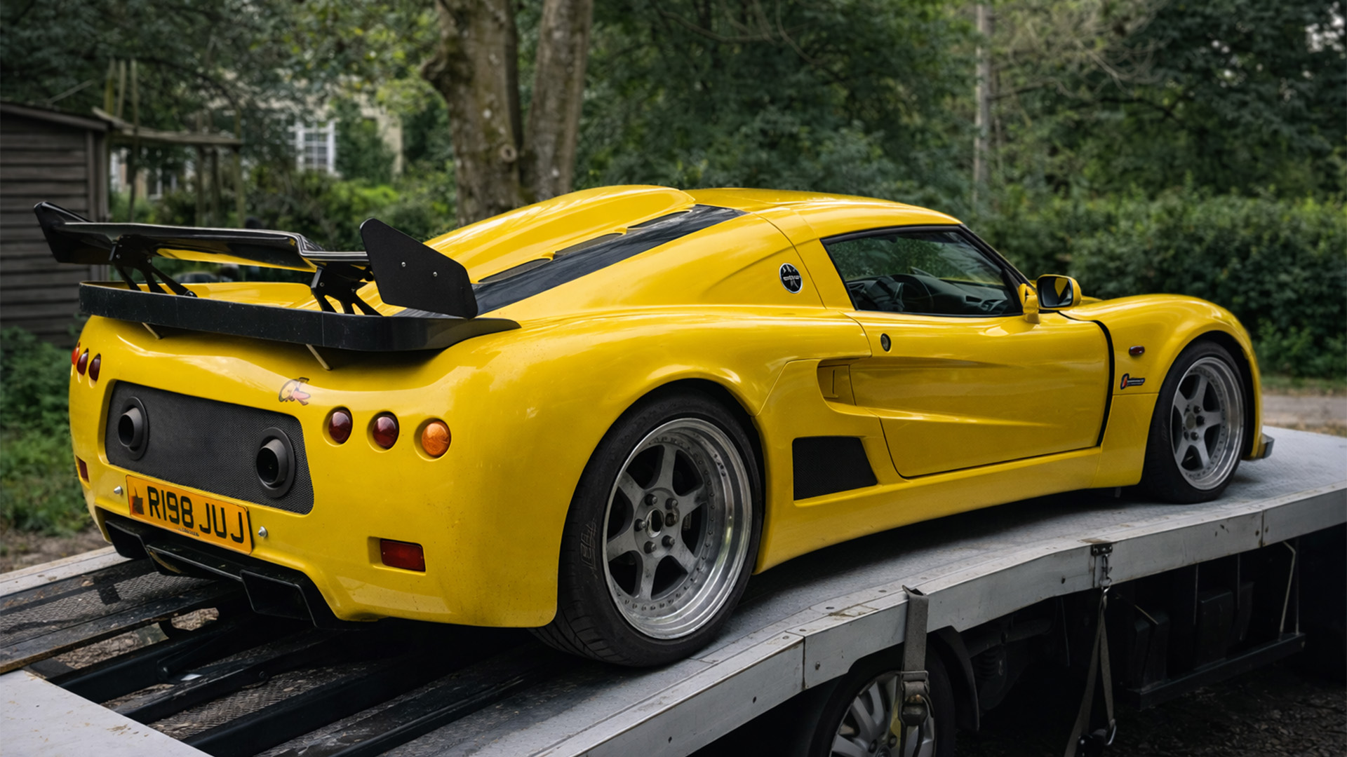 I bought an abandoned supercar