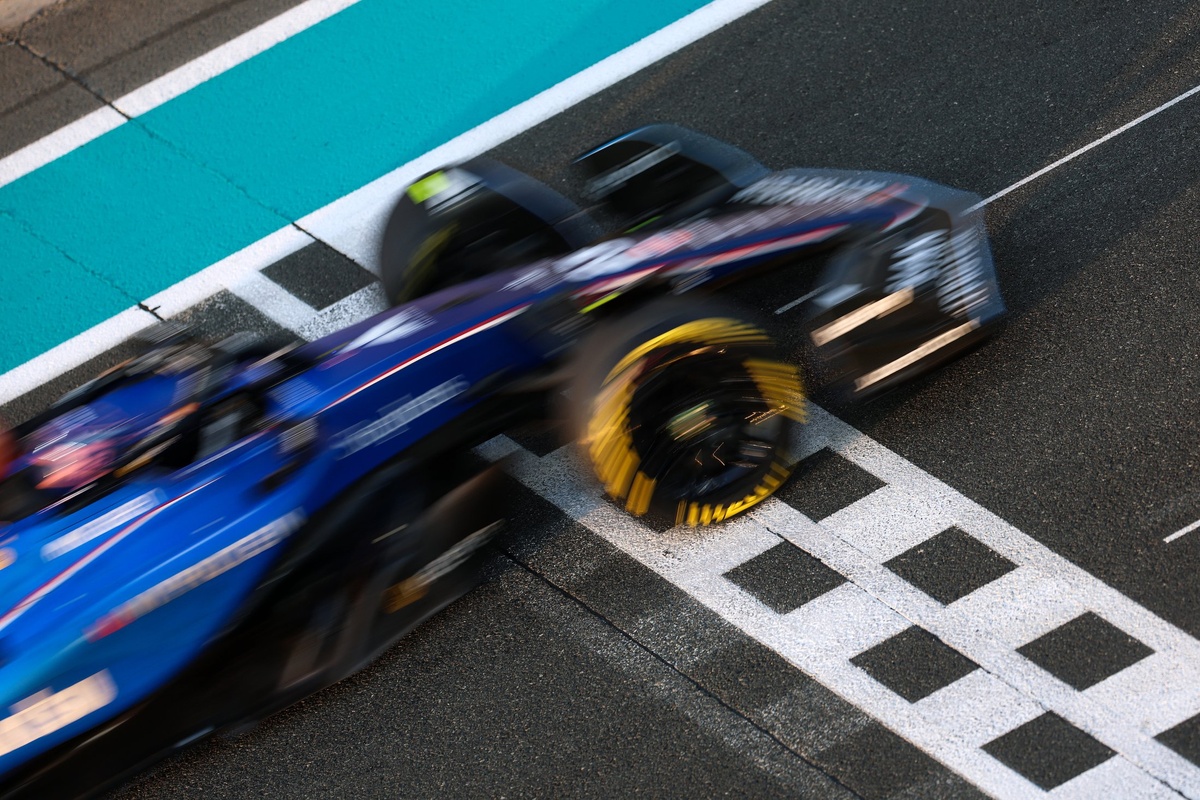 Williams to miss Barcelona test as 2026 F1 car is late