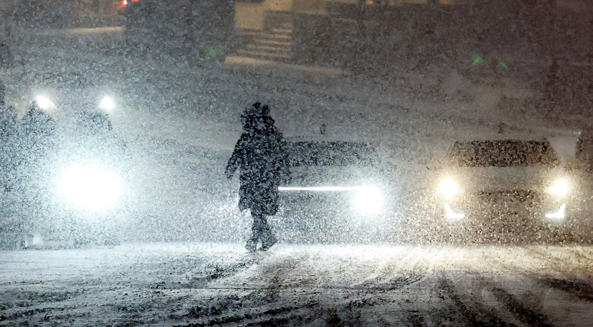 Heavy snow warning for capital region as cold wave continues