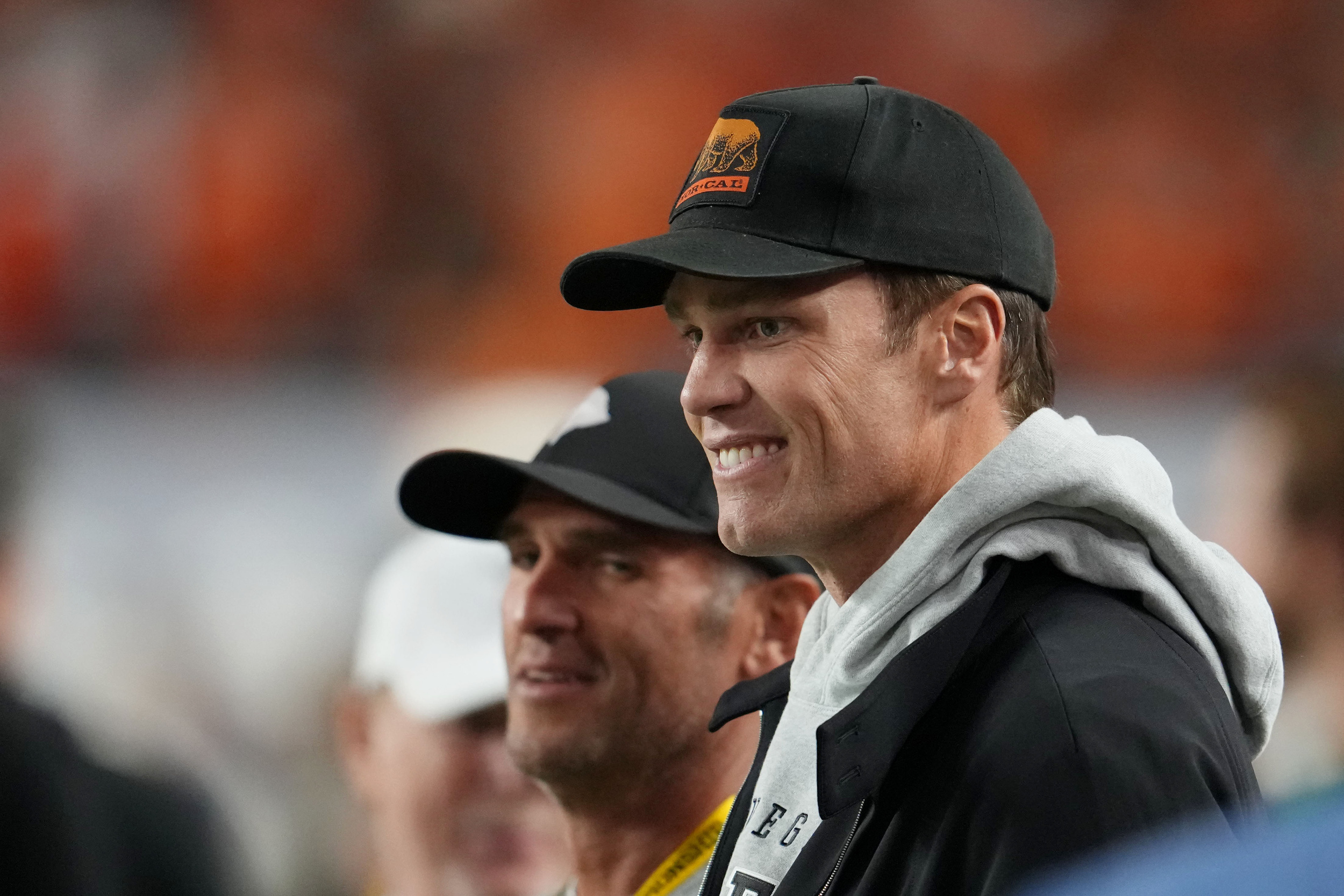 Tom Brady opens up about balancing Fox, Raiders duties amid coaching search